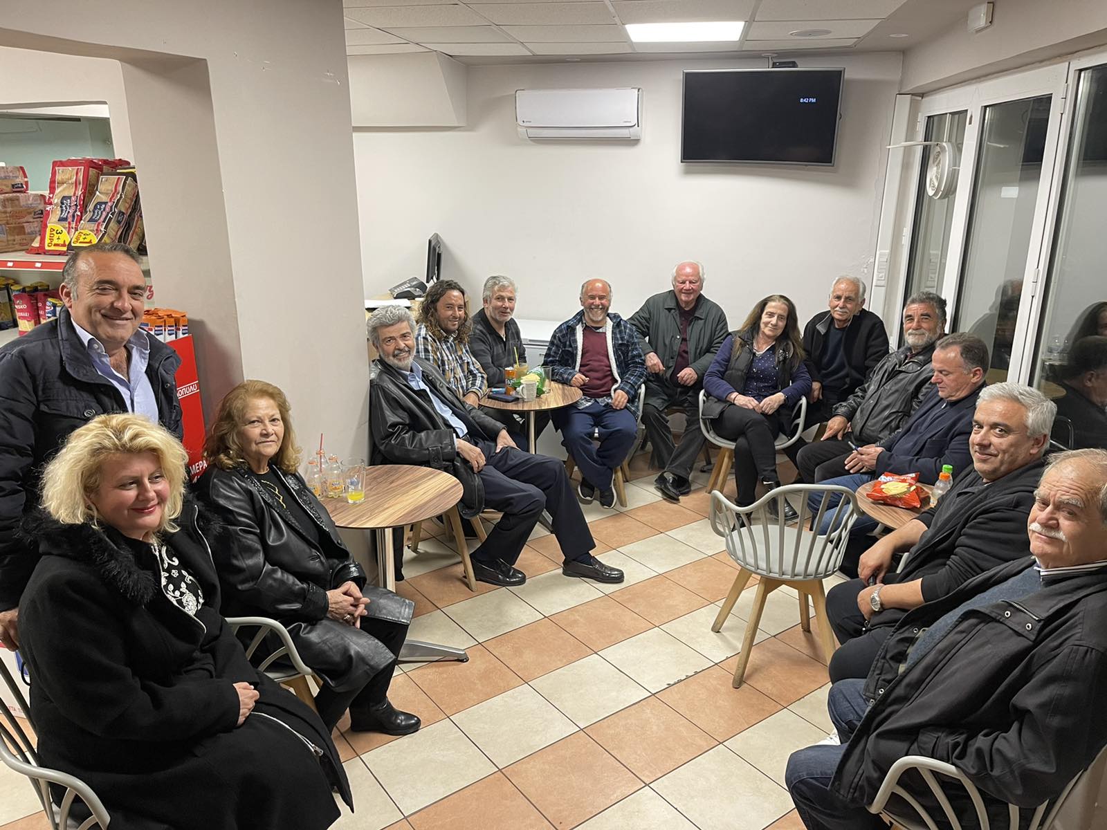 Ο καθηγητής Ναπολέων Μαραβέγιας στο Πυργί-Ποιους είδε και τι συζήτησαν ...