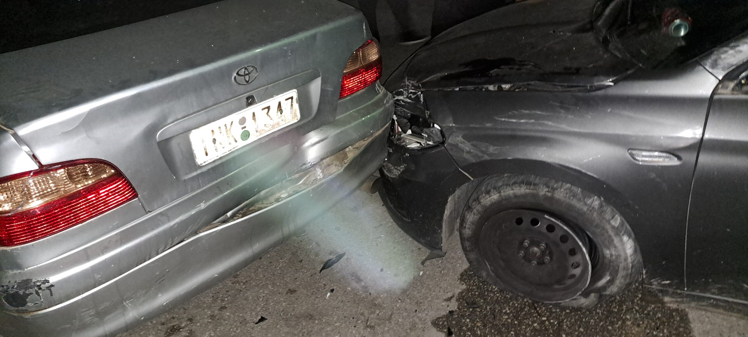 Αλλο ενα τροχαίο στον ιδιο Δρομο με μεγαλες ζημιες σε 5 Αυτοκινητα ...