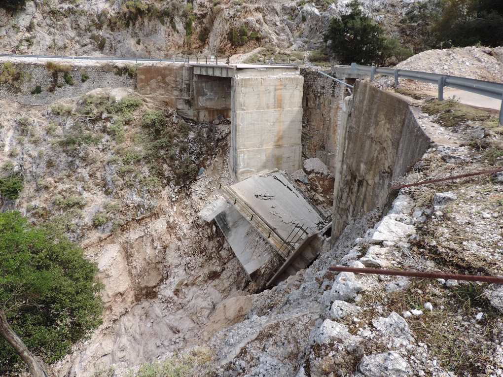 Γέφυρα «ΧΕΙΜΩΝΙΚΟΥ» & «ΜΥΡΤΟΣ» – Voutospress Kefalonia