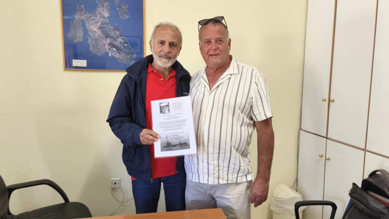 Η ιστορία του Υποβρυχίου Περσέας αποκαταστάθηκε στον Πόρο Κεφαλονιάς ...